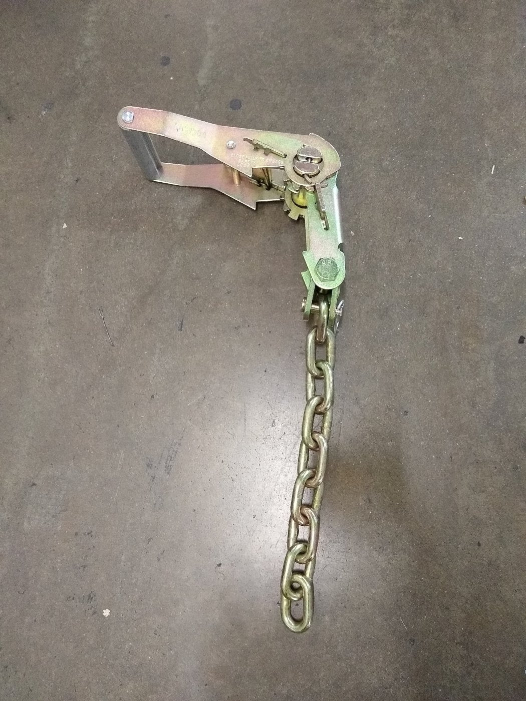 2" Wide Ratchet Handle with 5/16" x 12" G70 Chain Tail